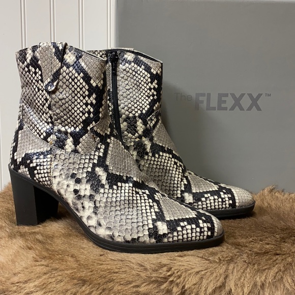 THE FLEXX | Shoes | The Flexx Snake Two Steppn Ankle Boots Booties 9 8 ...